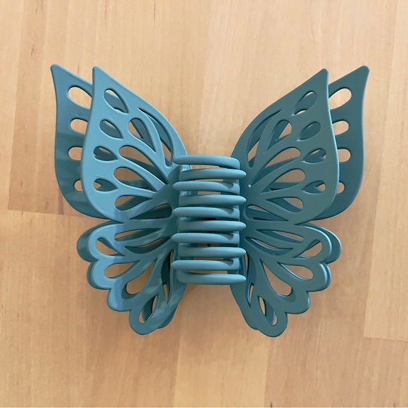 Accessories | New Green Blue Large Butterfly Claw Clip | Poshmark